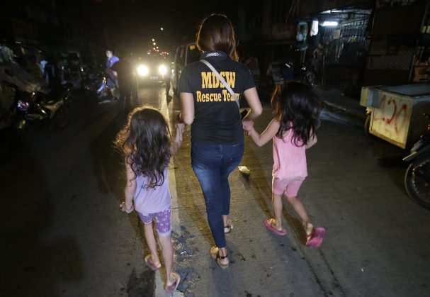 Istrikto nga pag-implementar sa curfew for minors sa Iloilo City, ginmandu sang ICPO Director ...
