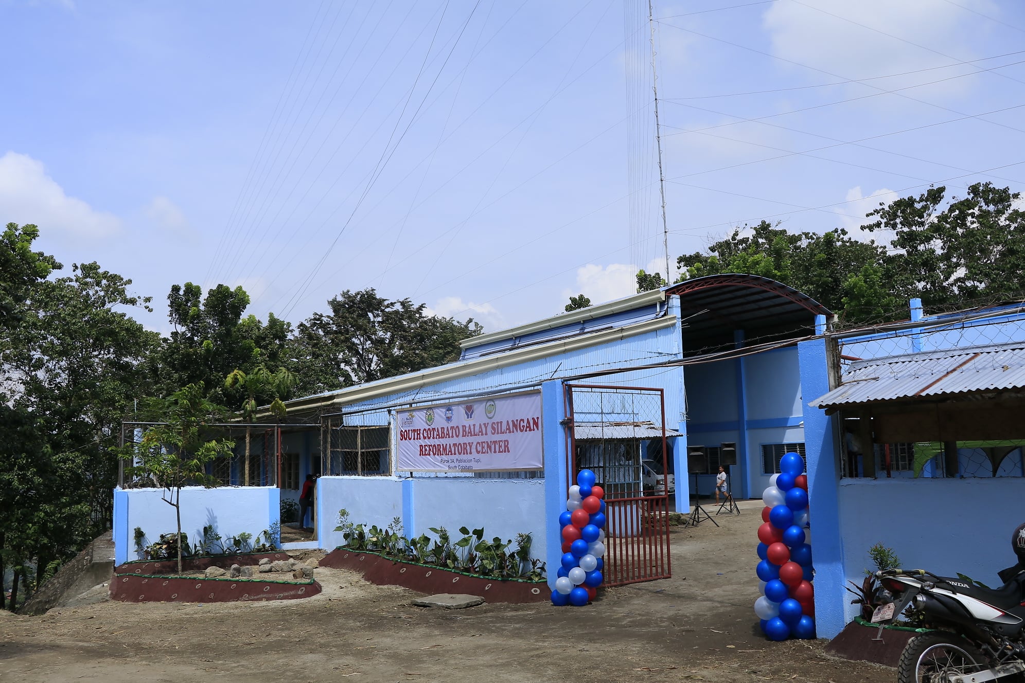 BAHAY-SILANGAN.jpg - RMN Networks