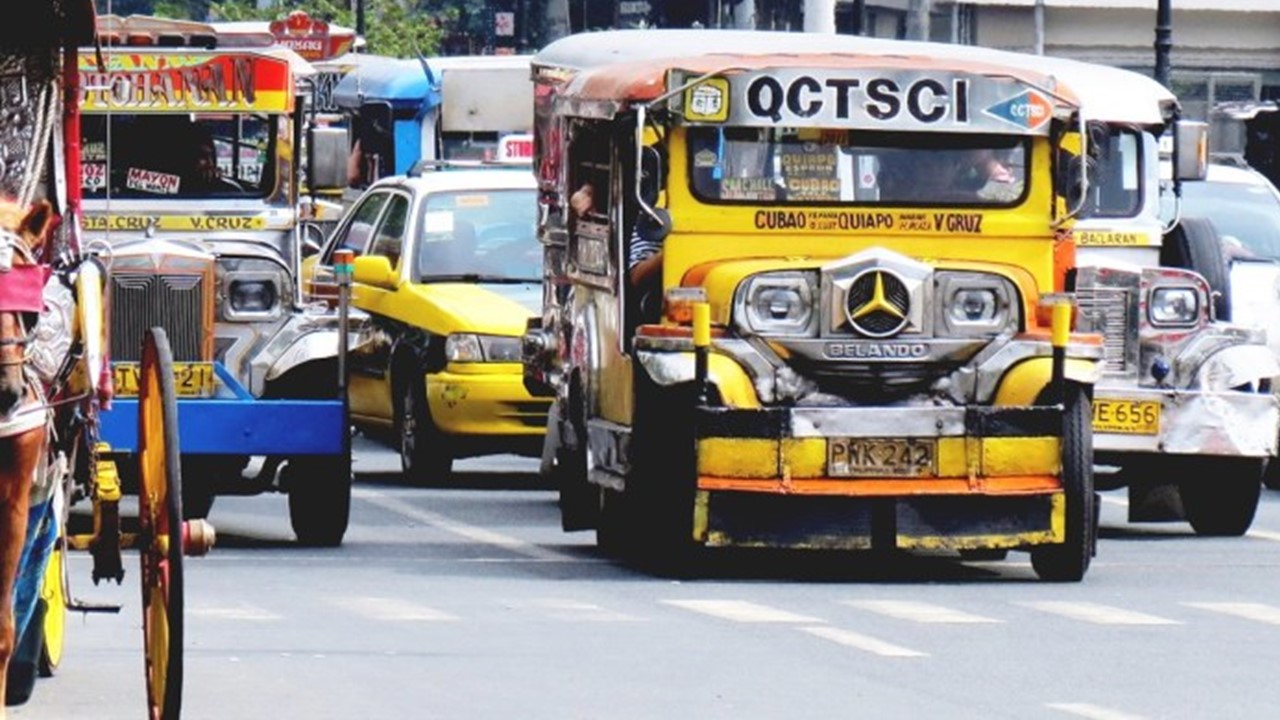 Tradisyunal na jeepney na rutang Marikina-Cubao, matumal pa rin ang ...