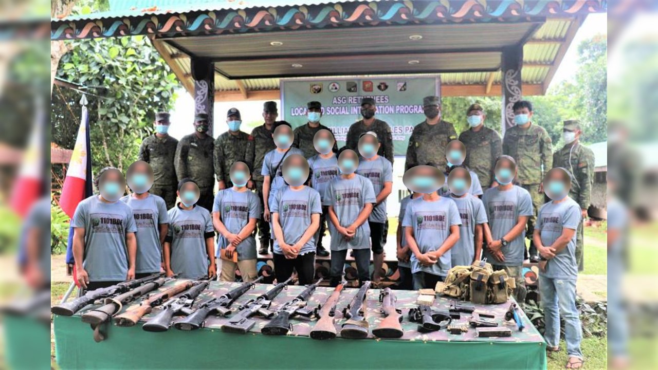 mga rebeldeng sumuko - RMN Networks