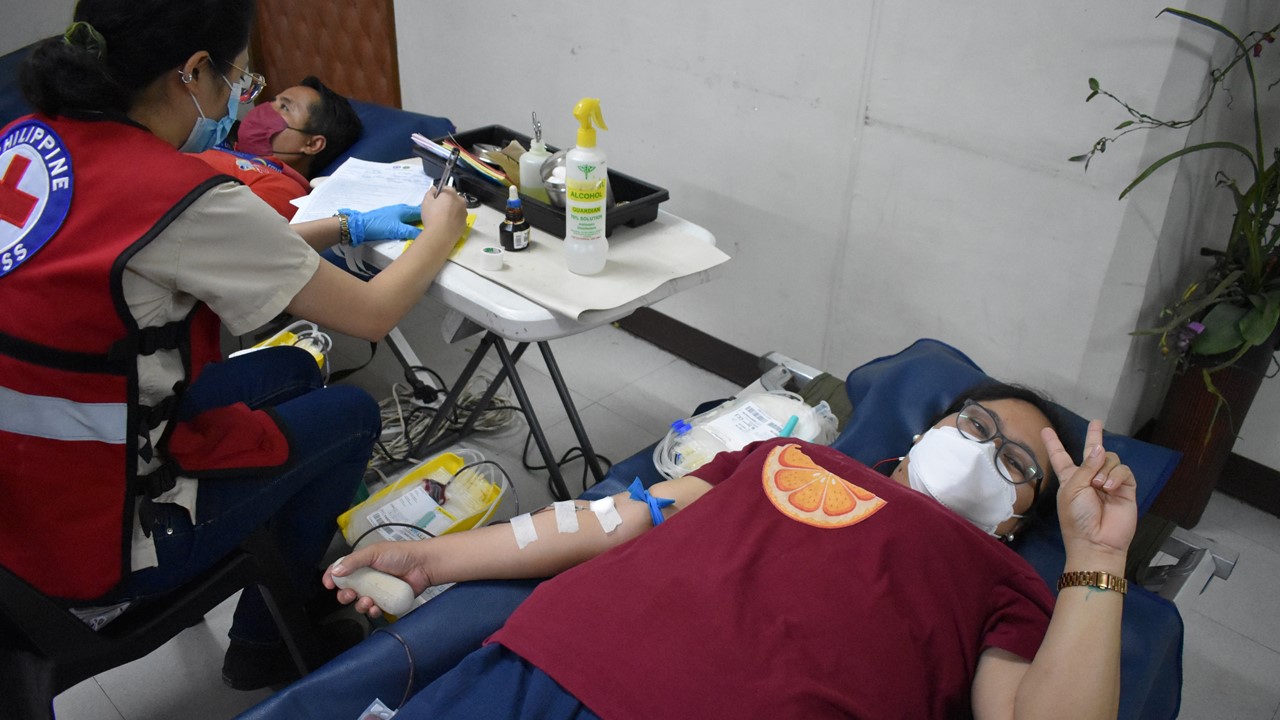Bloodletting activity ng DZXL 558 Radyo Trabaho, RMN Networks, RMN ...