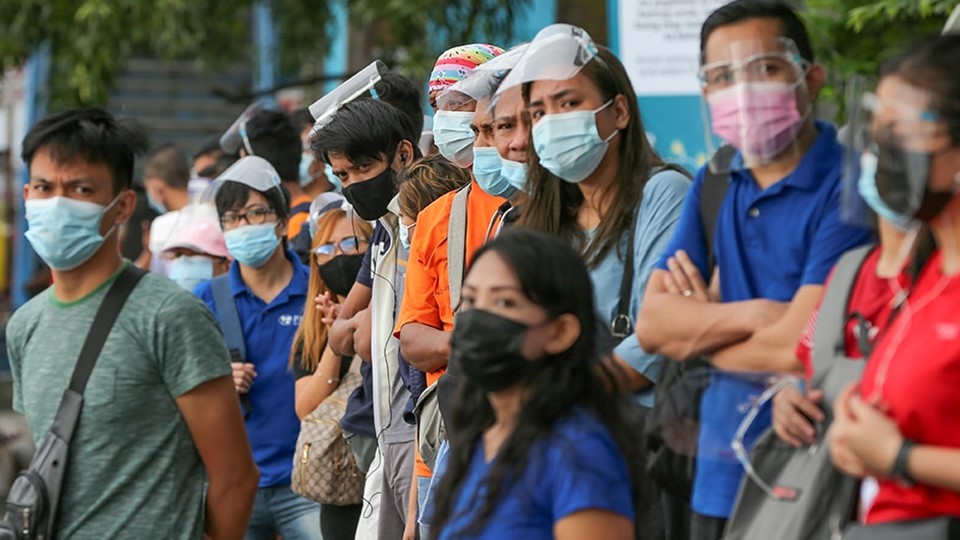 DOLE, hihikayatin ang mga employer na pasahurin pa rin ang mga ...