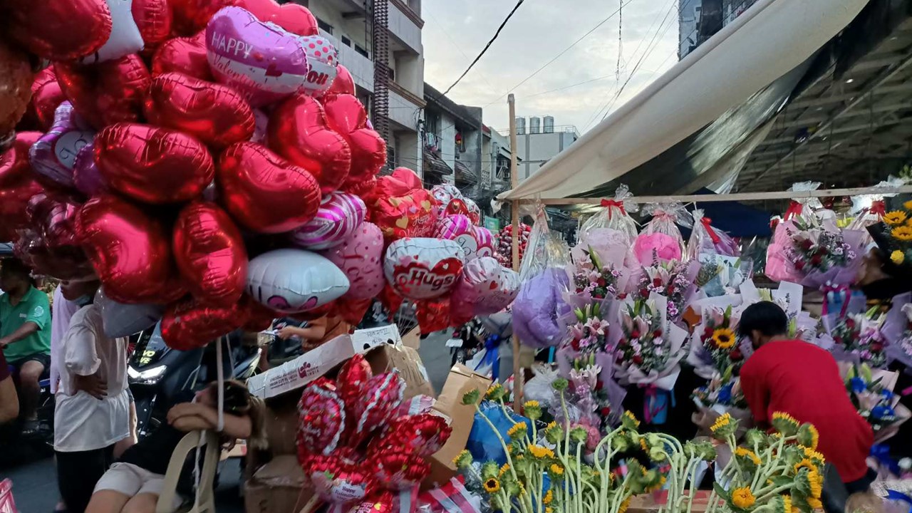 Paggastos sa araw ng mga puso, makatutulong sa ekonomiya - RMN Networks