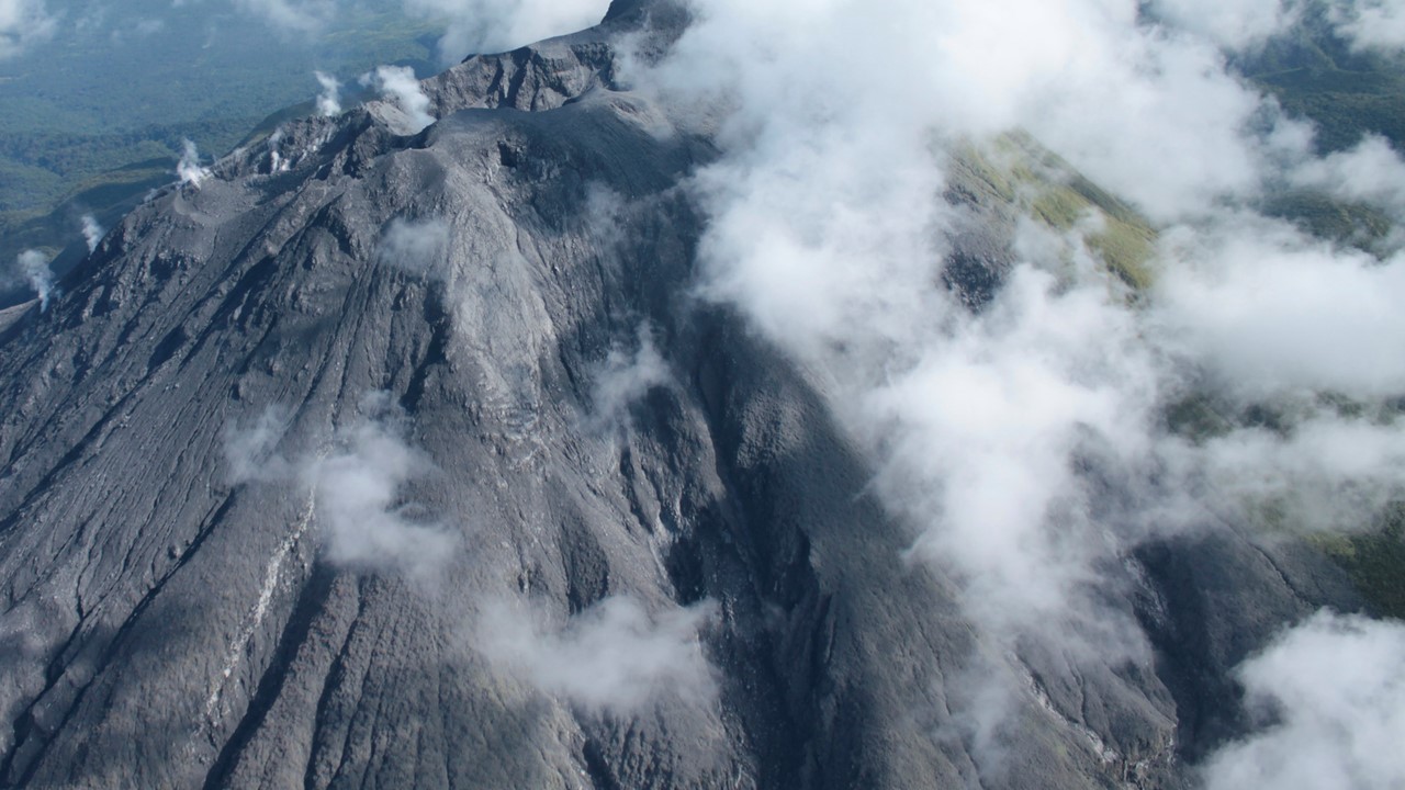 Mga pagyanig sa Bulkang Bulusan, bumaba na - RMN Networks