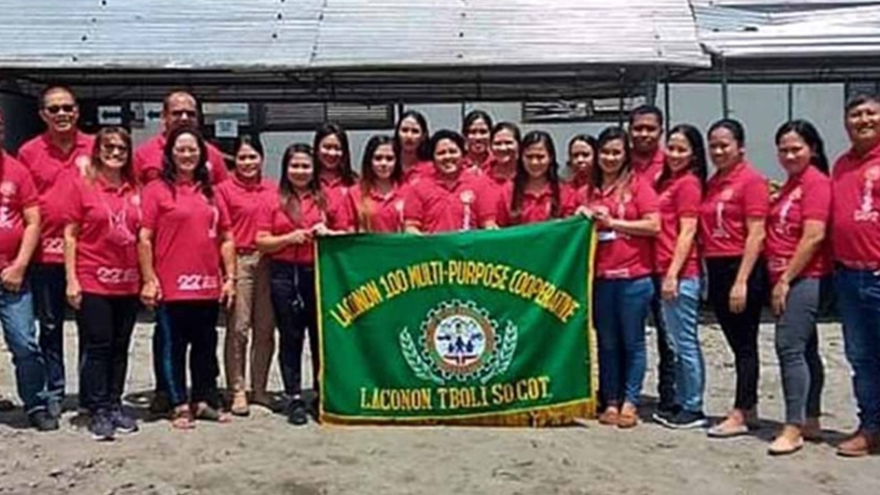 Agricultural cooperative sa South Cotabato, natulungan ng LANDBANK na ...
