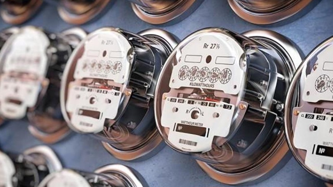 Refund ng MERALCO sa kanilang consumers, naipatupad na ayon sa ERC ...