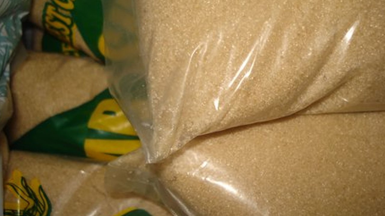 Mga kilalang supermarket sa bansa, pumayag na ibagsak sa P70 ang kada ...