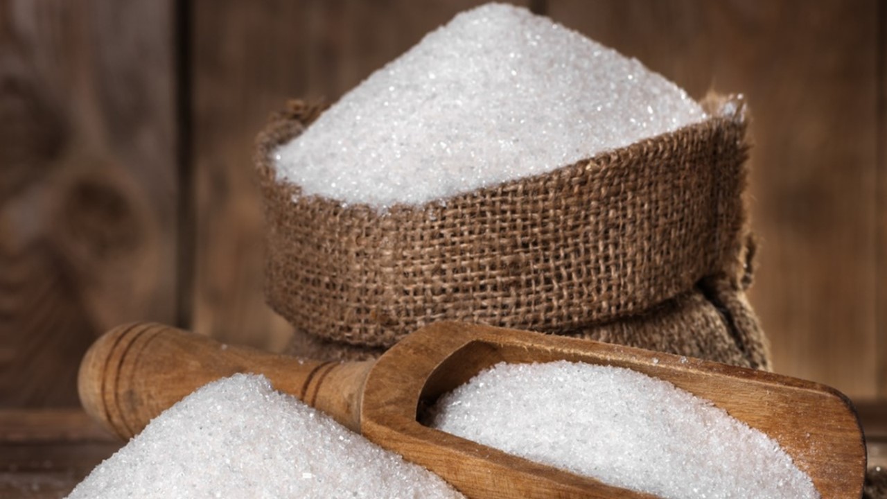 Iba pang sangkot sa hindi awtorisadong pag-aangkat ng asukal, hinamon ...