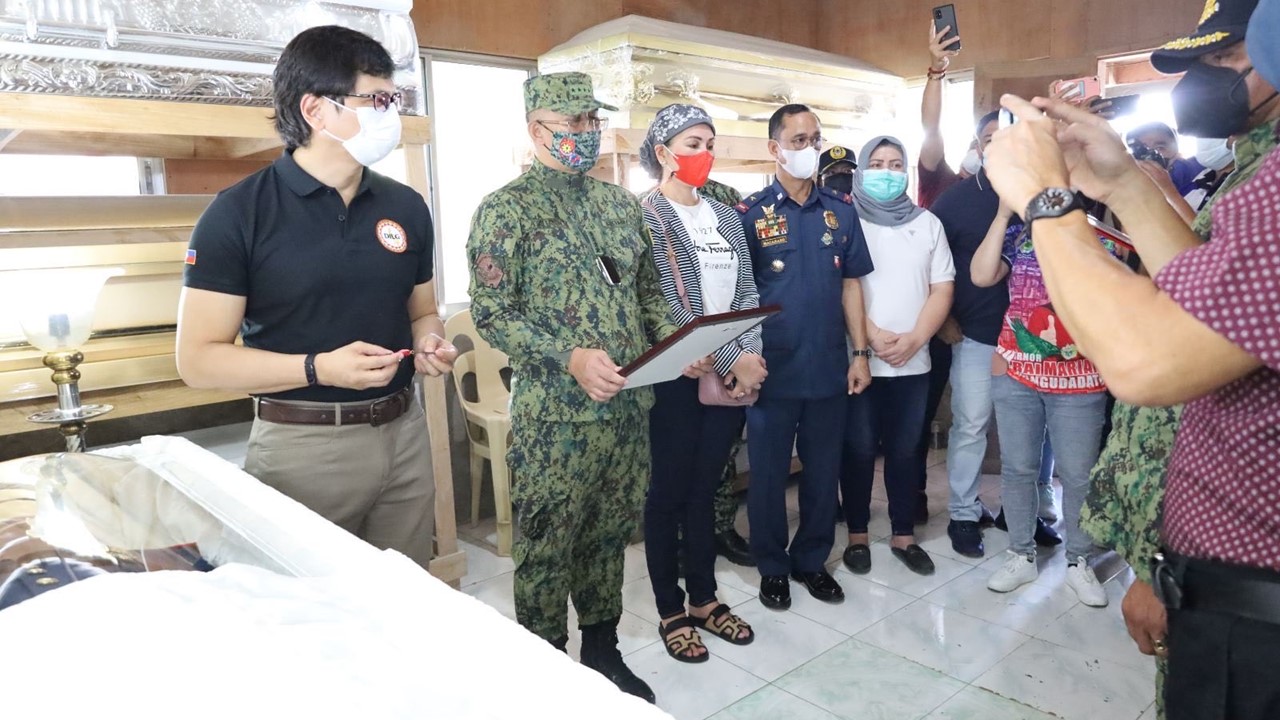 Medalya ng Kadakilaan, iginawad sa nasawing hepe ng Ampatuan ...