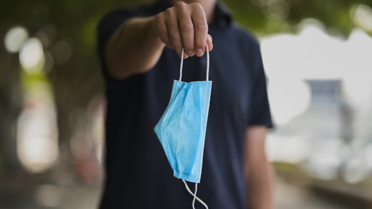 Ilang mga tindera ng face mask, nangangamba sa bawas-kita dahil sa ...