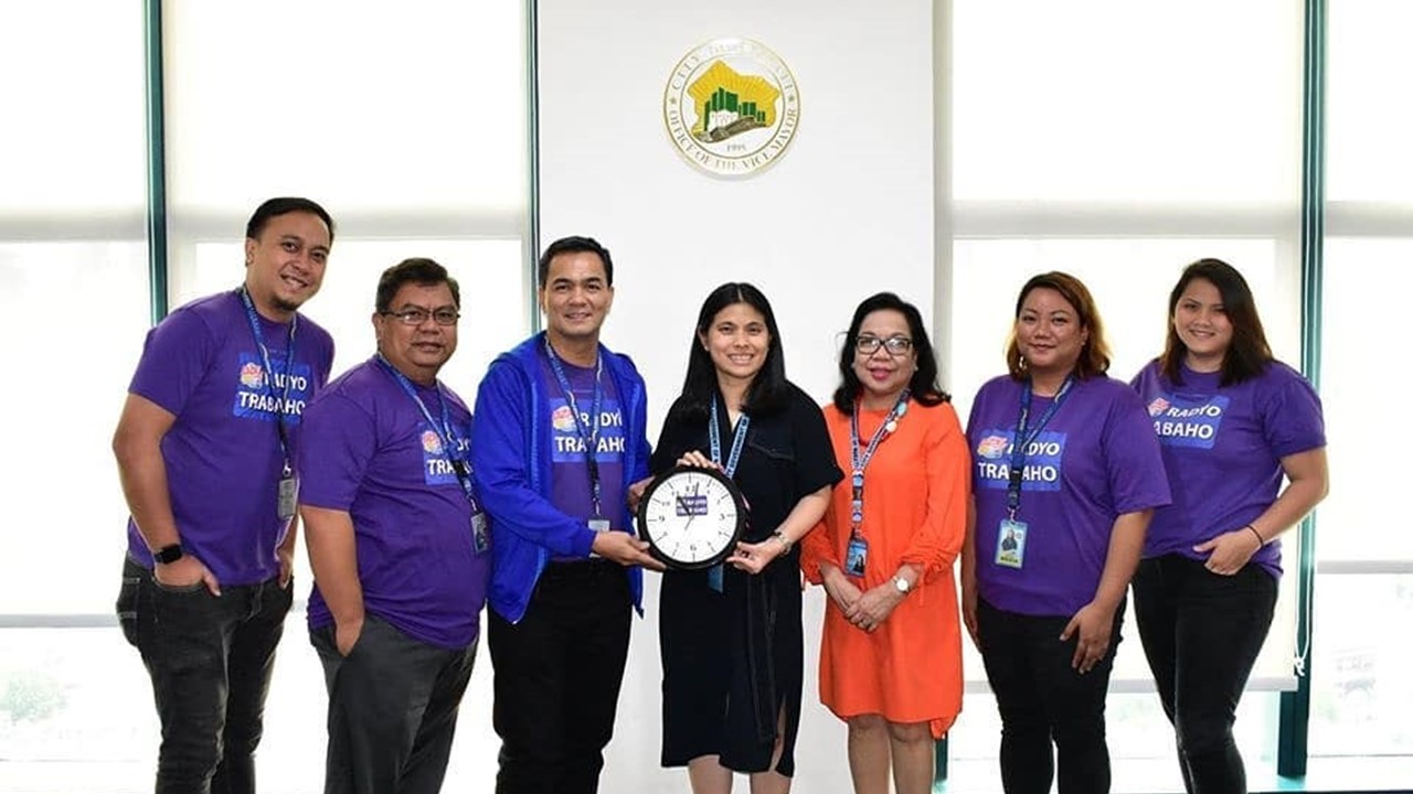 Courtesy call ng DZXL Radyo Trabaho sa PESO Makati, aarangkada na ...