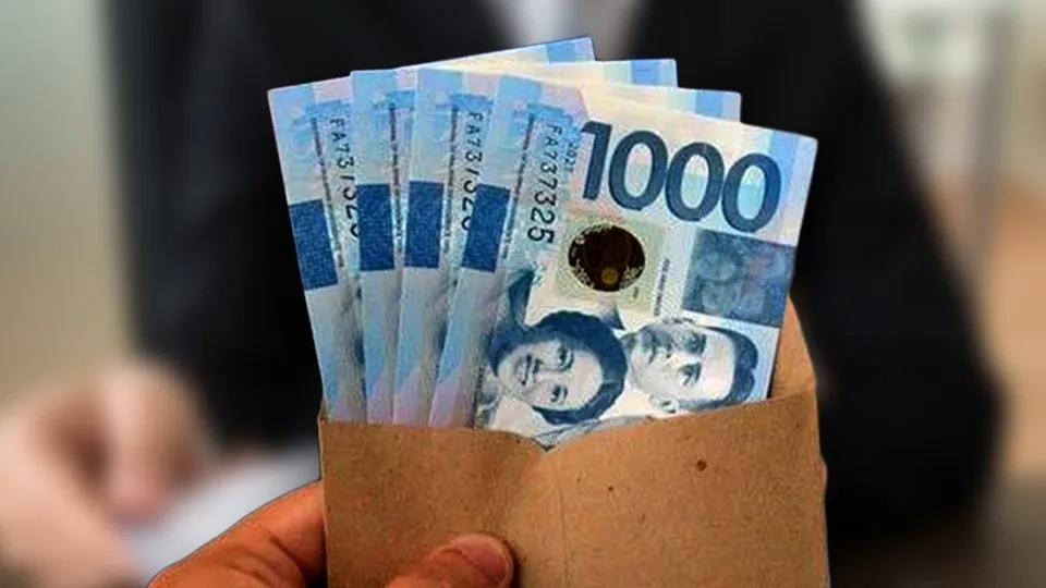 DBM, ire-review ang sahod ng mga gov’t workers sa susunod na taon - RMN ...