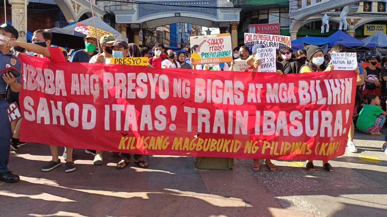 Malawakang kilos-protesta ng iba't ibang militanteng grupo kasabay ng ...