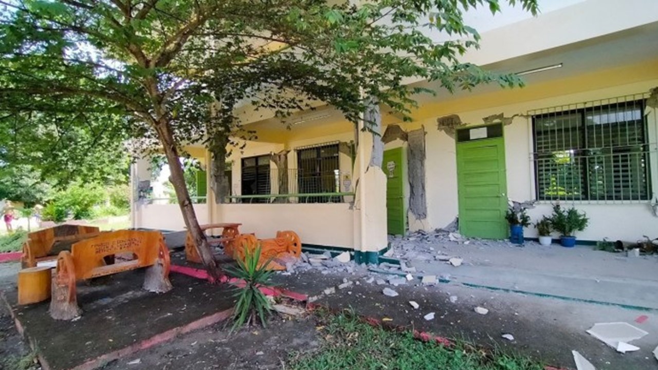 Katatagan ng mga school buildings laban sa kalamidad, pinapatutukan ng ...