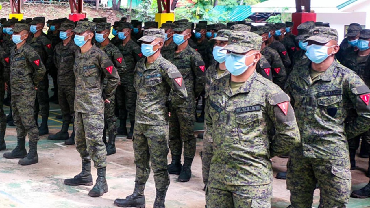 Retirement age ng isang sundalo, itinaas sa 57 years old; 3-year ...