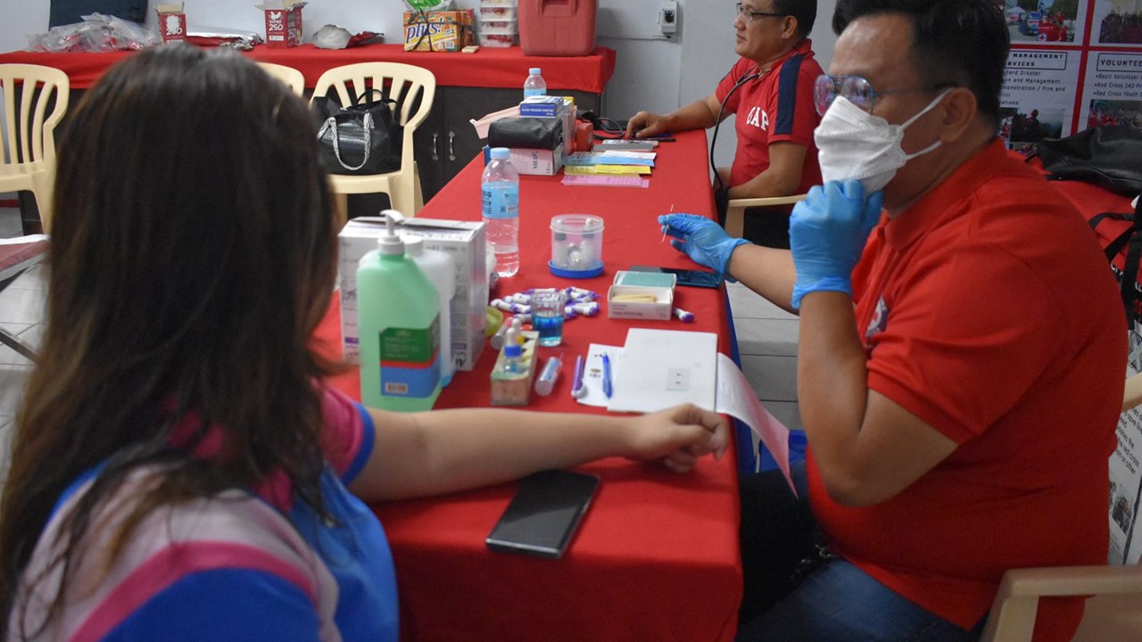 Dugtong Buhay Caravan 2023 ng PRC at RMN Foundation umarangkada na ...