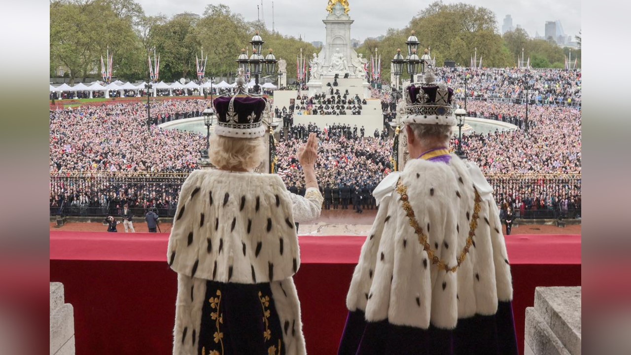 King Charles III, pormal nang kinorohanan bilang monarkiya ng United ...