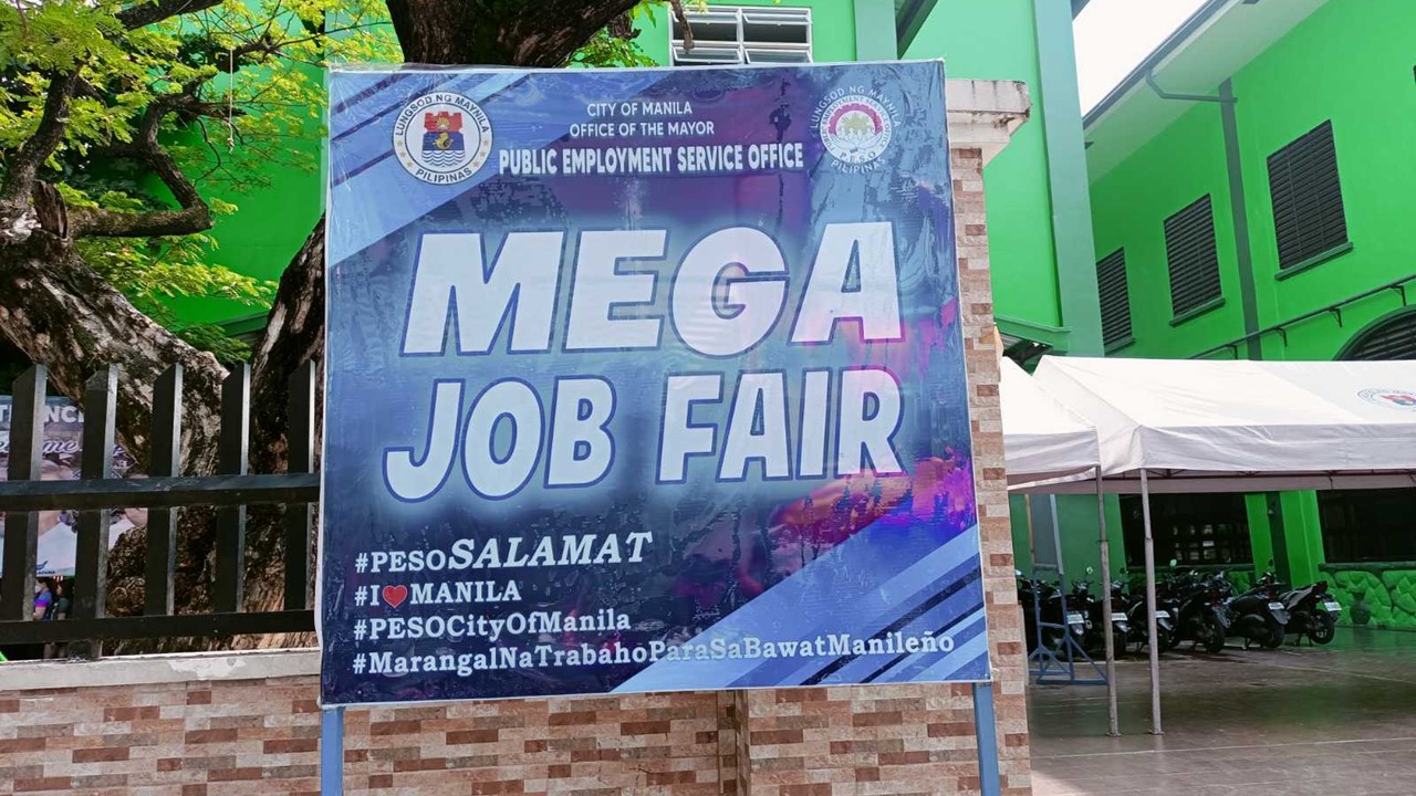 Higit 10 aplikante, hired on the spot sa ikinakasang Mega Job Fair ng PESO Manila katuwang ang ...