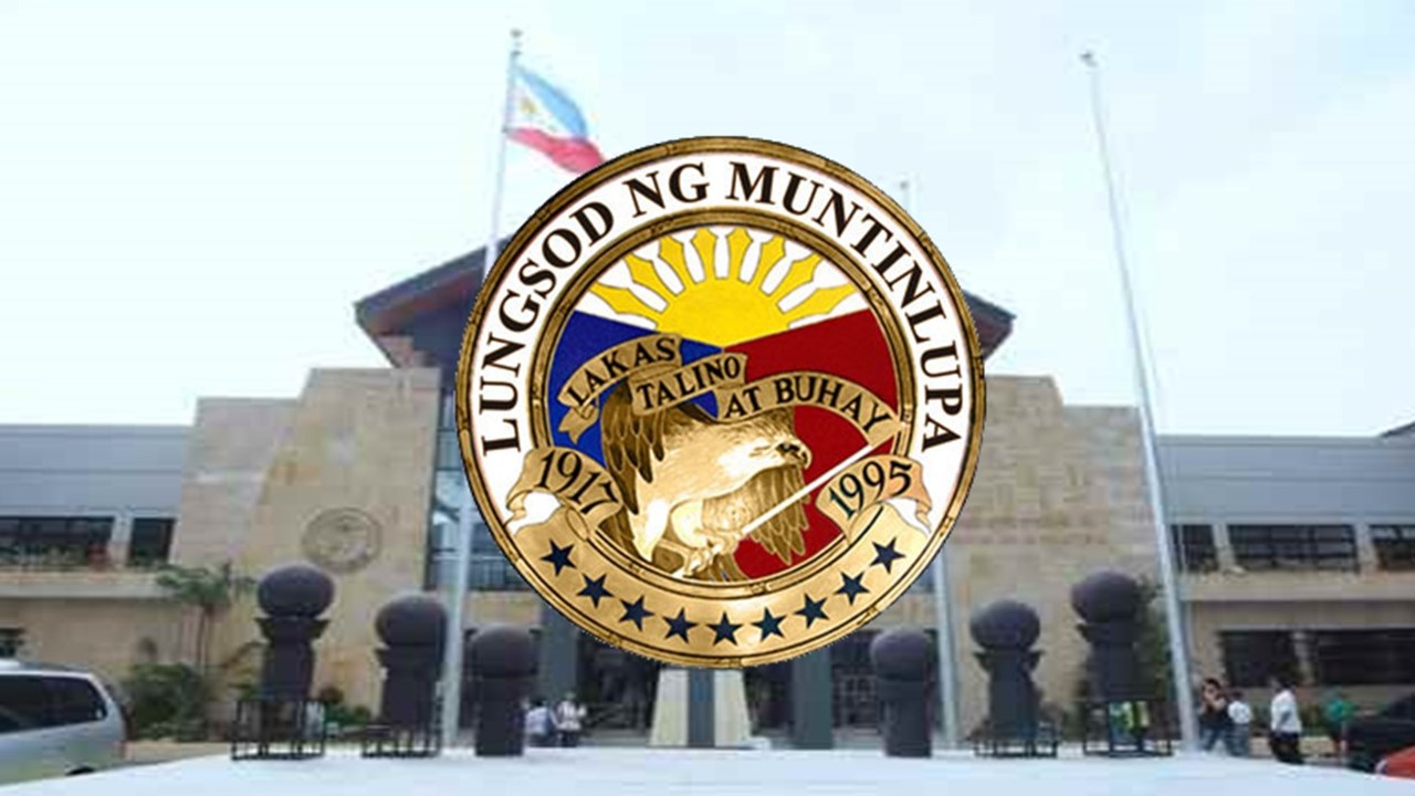 Mga gusali ng pamahalaan sa Muntinlupa City, naka-half mast na kasunod ...