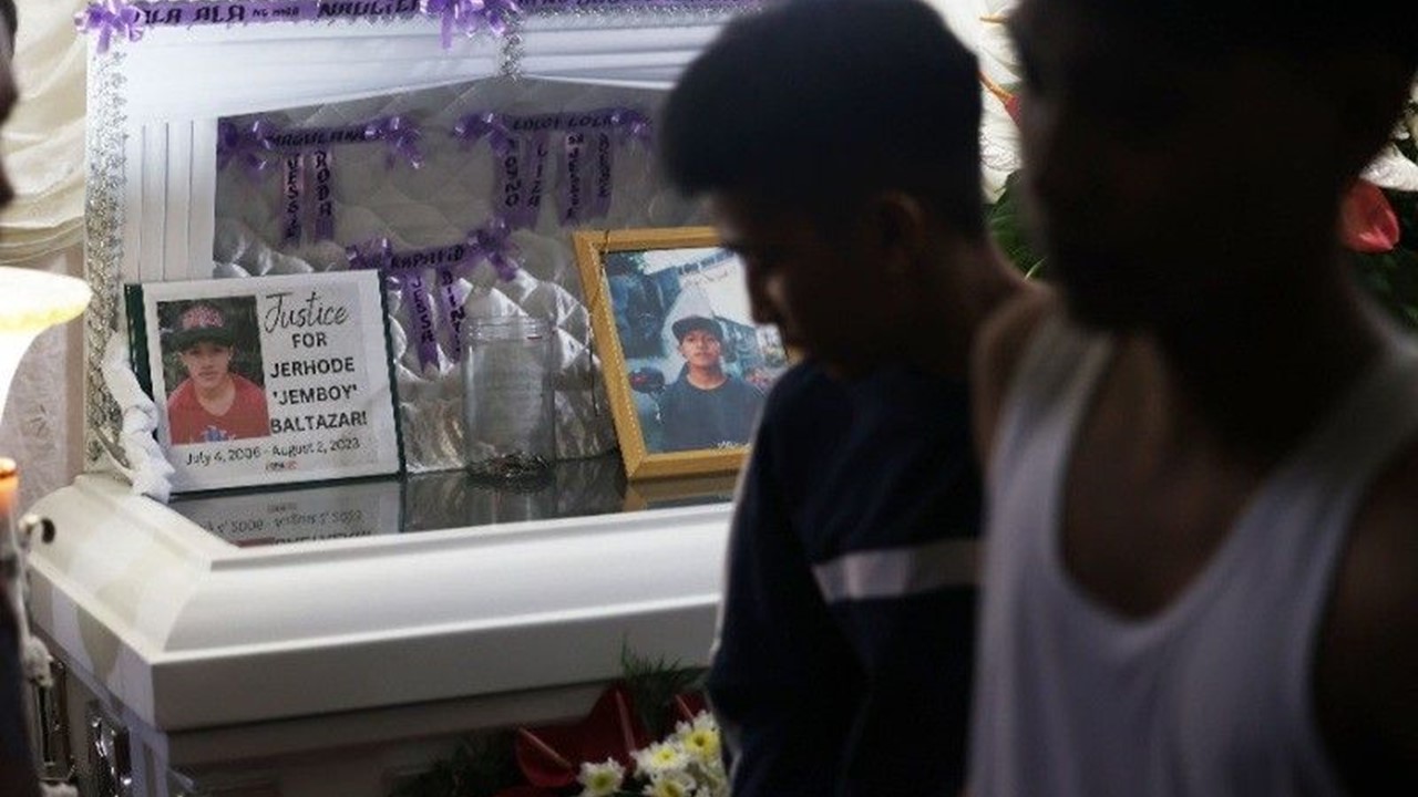 8 pulis na dawit sa pagpatay kay Jemboy Baltazar na biktima ng mistaken ...