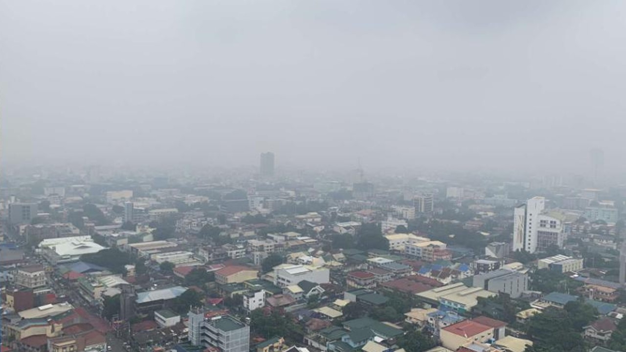 Nararanasang volcanic smog sa Bulkang Taal, maaaring magtagal hanggang ...