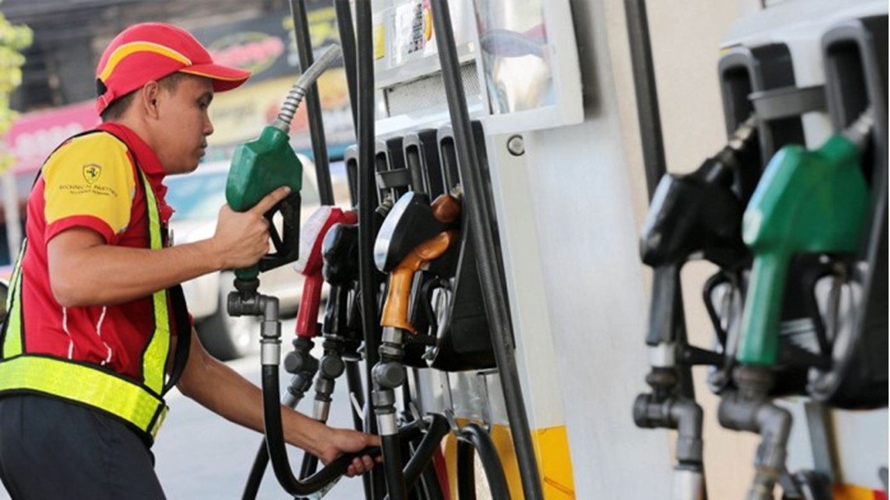 Ilang mga kompanya ng langis, naglabas na ng presyo para sa taas-singil ng produktong petrolyo ...