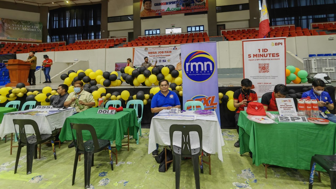 3rd Mega Job Fair ng Caloocan katuwang ang DZXL 558, umarangkada na - RMN Networks