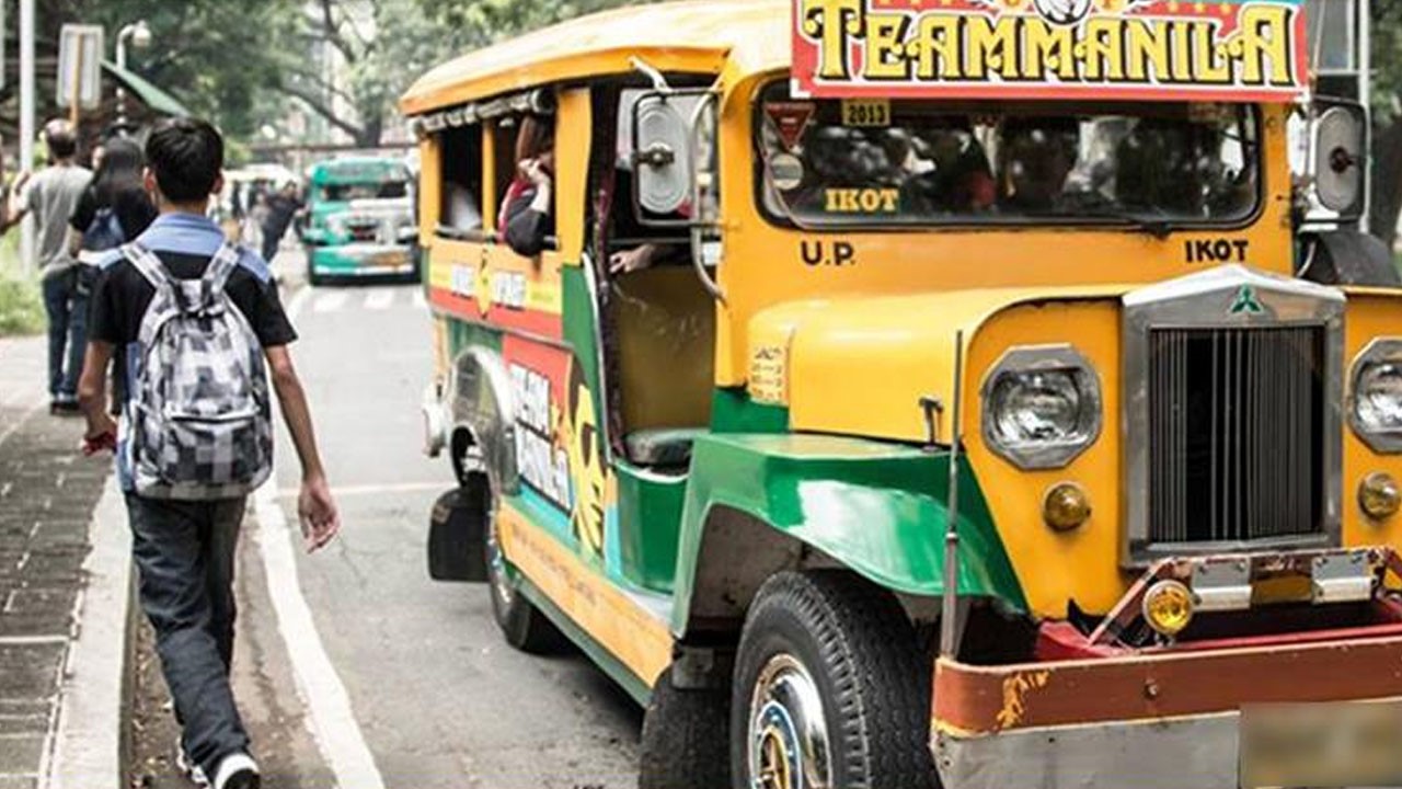 Mga jeepney driver, ikinatuwa ang extension ng consolidation para sa ...