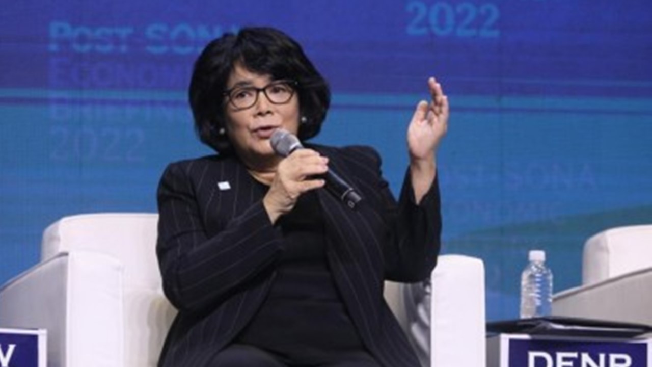 Mga magsasaka, magsasampa ng kaso sa Ombudsman vs. DENR chief - RMN ...