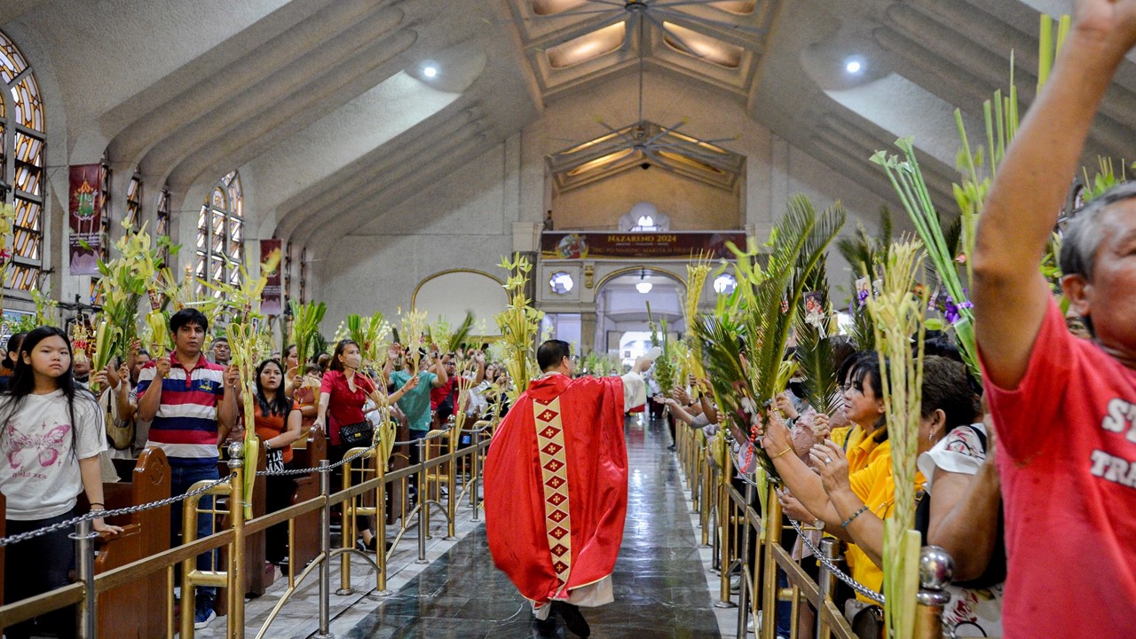 #SemanaSanta2024: Mga Katoliko, hinikayat na magsimba ngayong Linggo ng ...