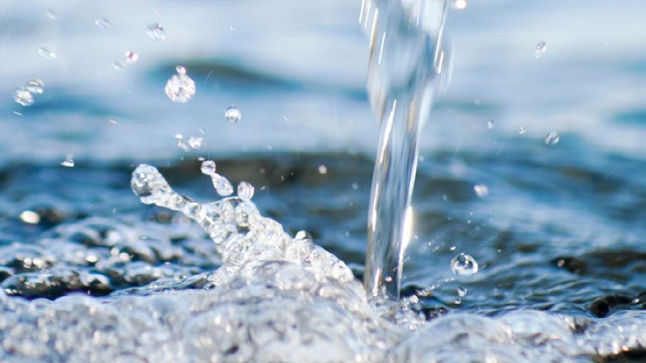 Panukalang titiyak na may libreng malinis na inuming tubig para sa ...