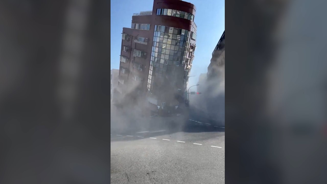 Mahigit 700 pamilya, inilikas makaraang maglabas ng tsunami warning ang ...