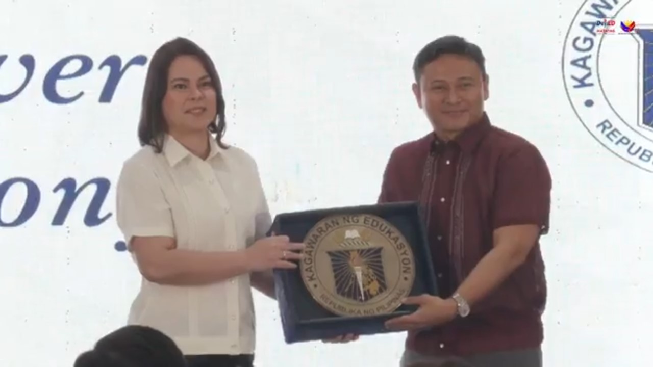 Transition ng liderato sa DepEd, naisalin na kay Secretary Sonny Angara; PBBM, nakaligtaang ...