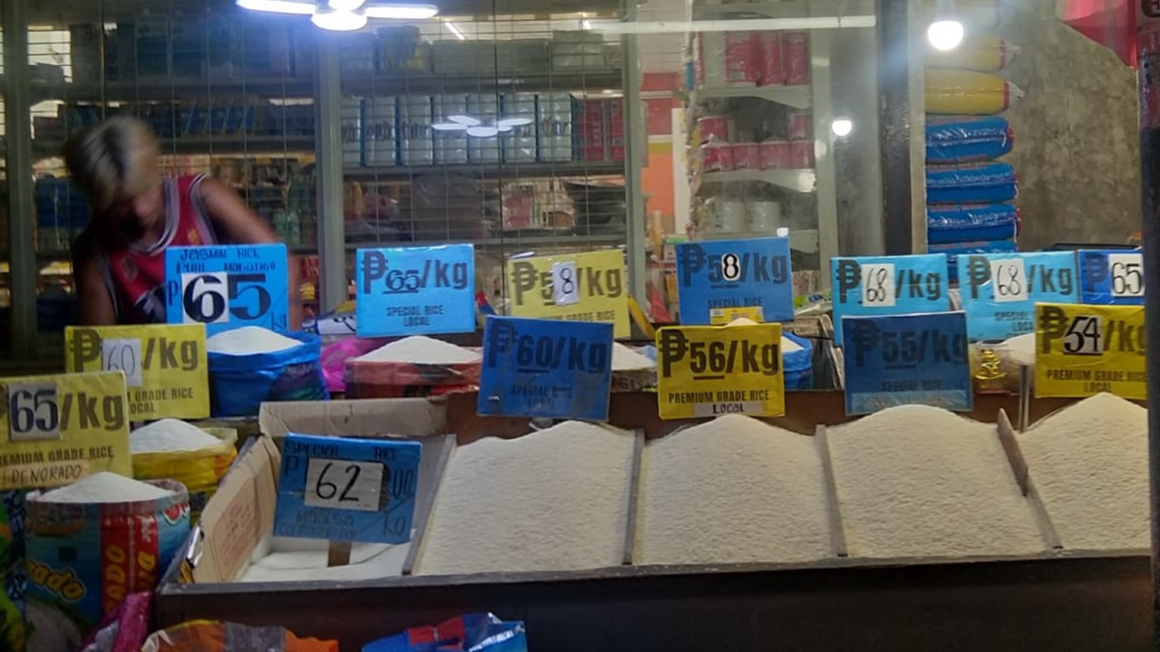 Presyo ng bigas, inaasahang bababa ng hanggang limang piso sa mga susunod na buwan — DOF - RMN ...