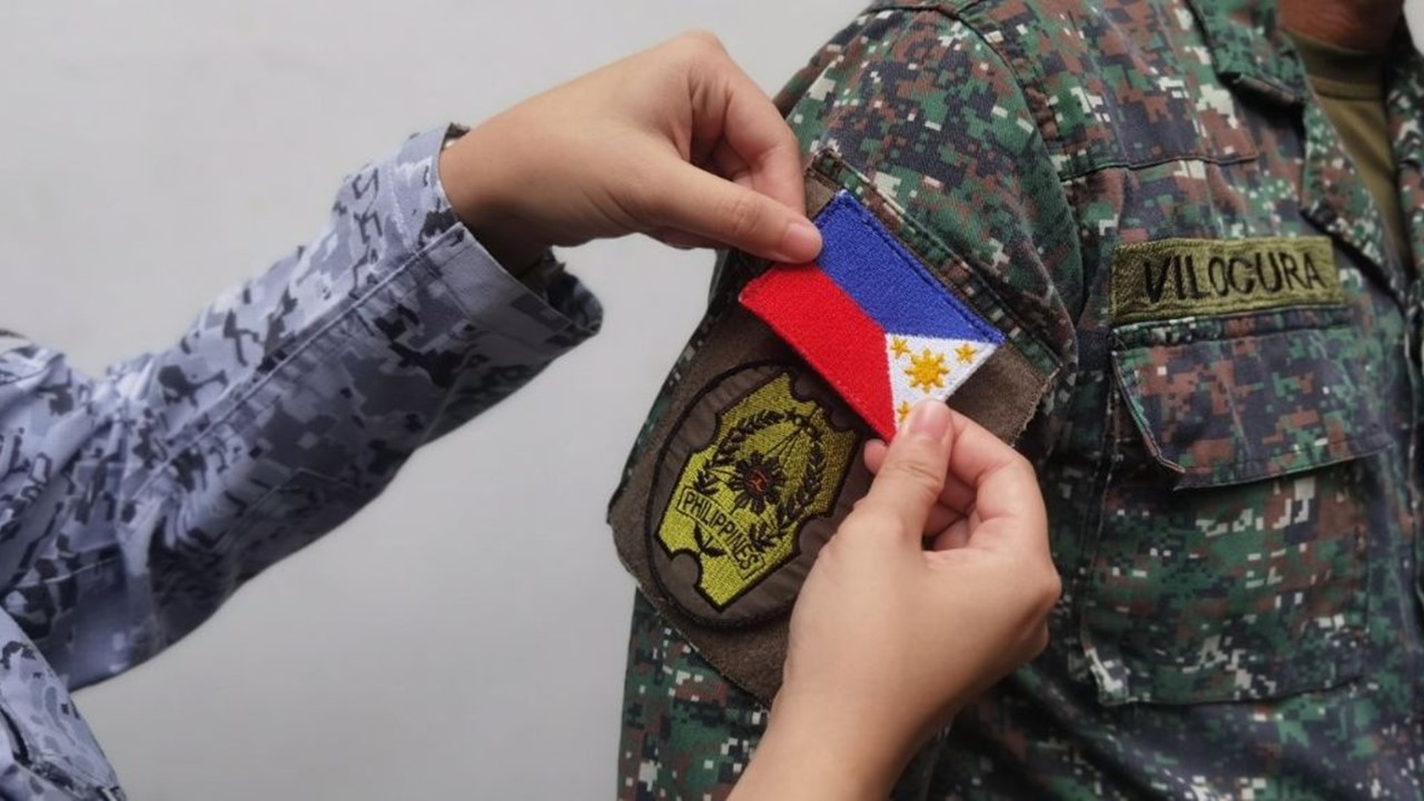 Patch ng watawat ng Pilipinas, bahagi na ngayon ng battle dress uniform ...
