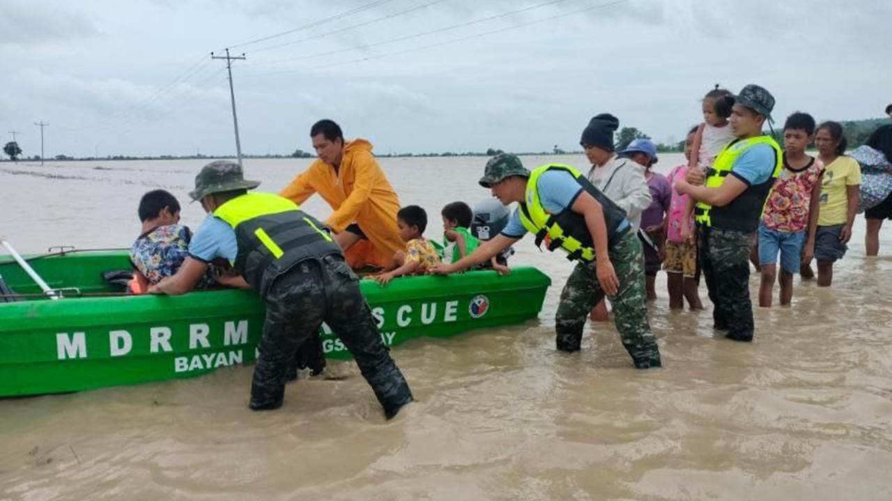 DSWD, minamadali na ang pamamahagi ng FFPs at iba pang relief items sa mga nasalanta ng Bagyong ...