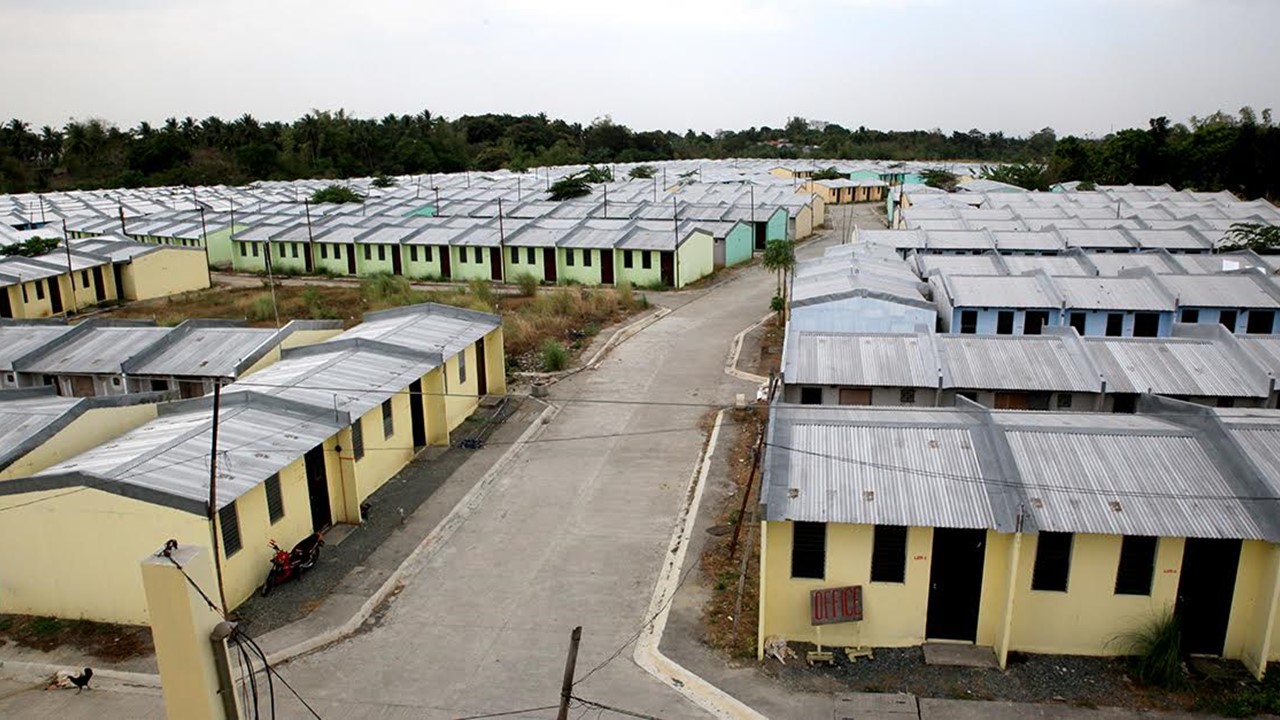 NEDA, nagpaliwanag sa pagbaba ng target ng mga ipatatayong pabahay sa ...