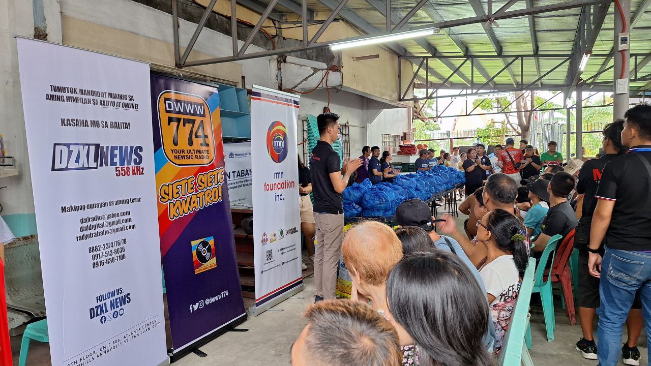 Oplan Tabang ng RMN Foundation sa Valenzuela City matagumpay; 1,000 food packs ipinamigay sa 6 ...