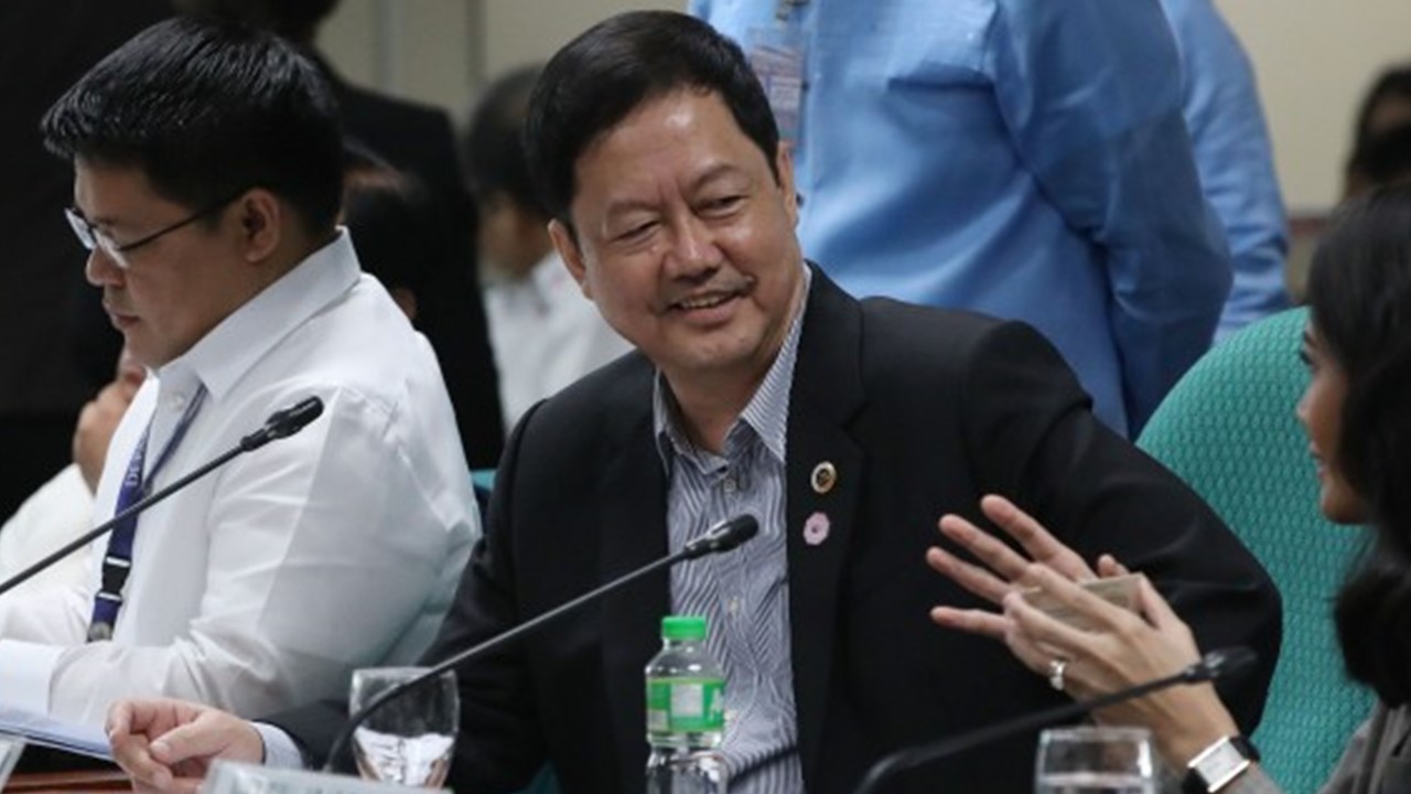 SolGen Guevarra, ipinagtanggol ang administrasyong Duterte sa isyu ng agawan ng teritoryo - RMN ...