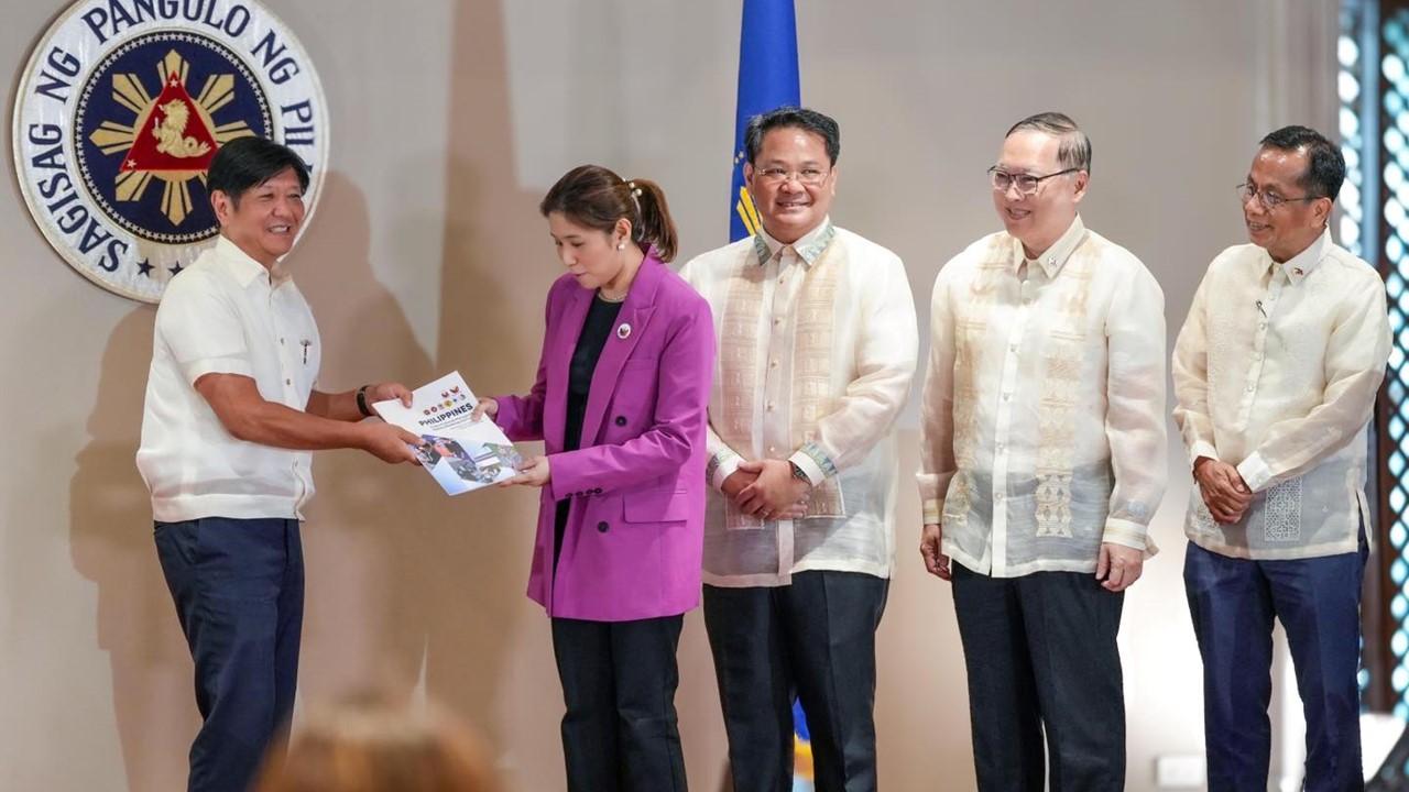 Transparent na paggastos ng pondo ng pamahalaan, pinagtibay ni ...