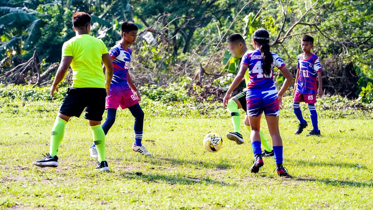 Football Festival Exhibition Game, idinaos sa loob ng New Bilibid ...
