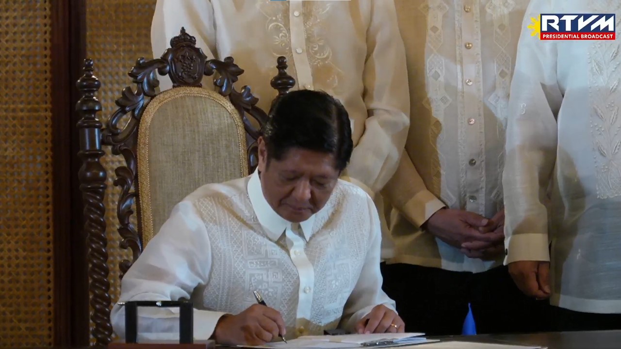 Batas na magpapalakas ng pamumuhunan sa bansa, nilagdaan na ni PBBM - RMN Networks