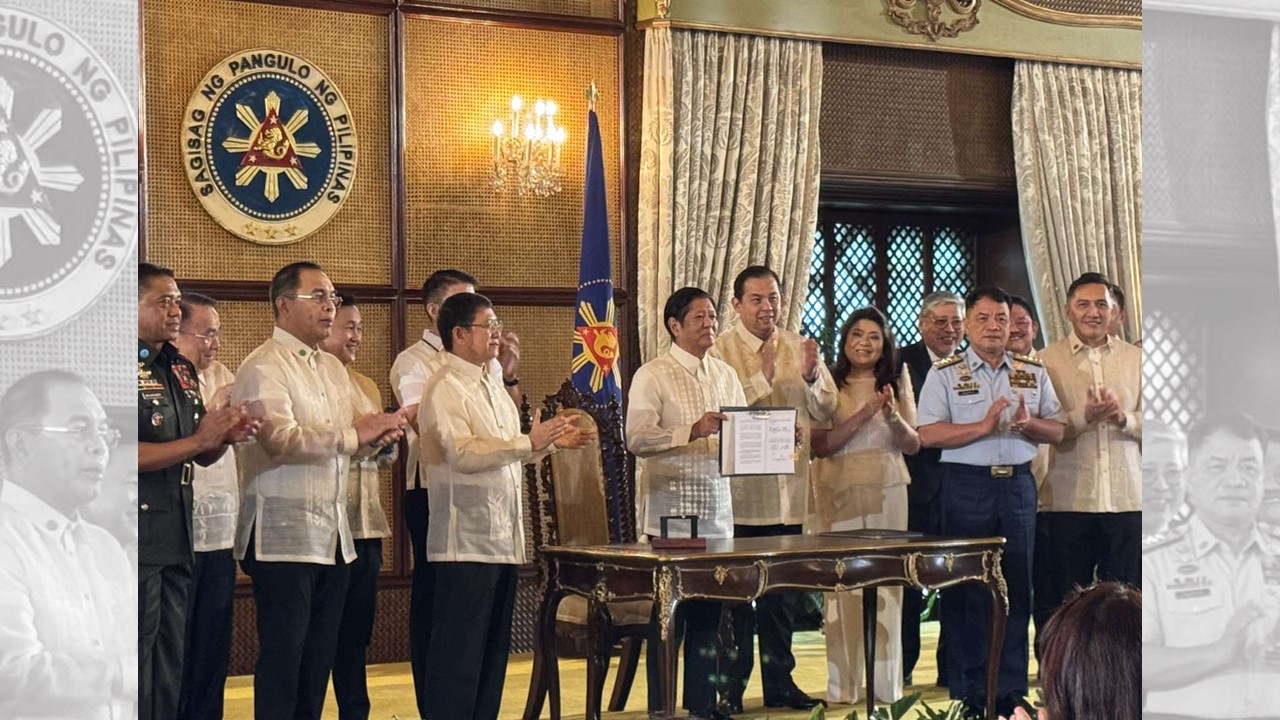 2 bagong batas na nilagdaan ni PBBM, tiyak magpapalakas sa sovereign rights at yaman ng ...