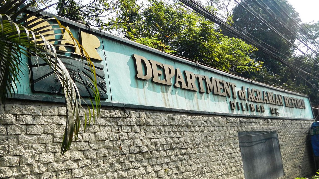 DAR, namahagi ng titulong lupa sa mga magsasaka sa Cotabato at South ...