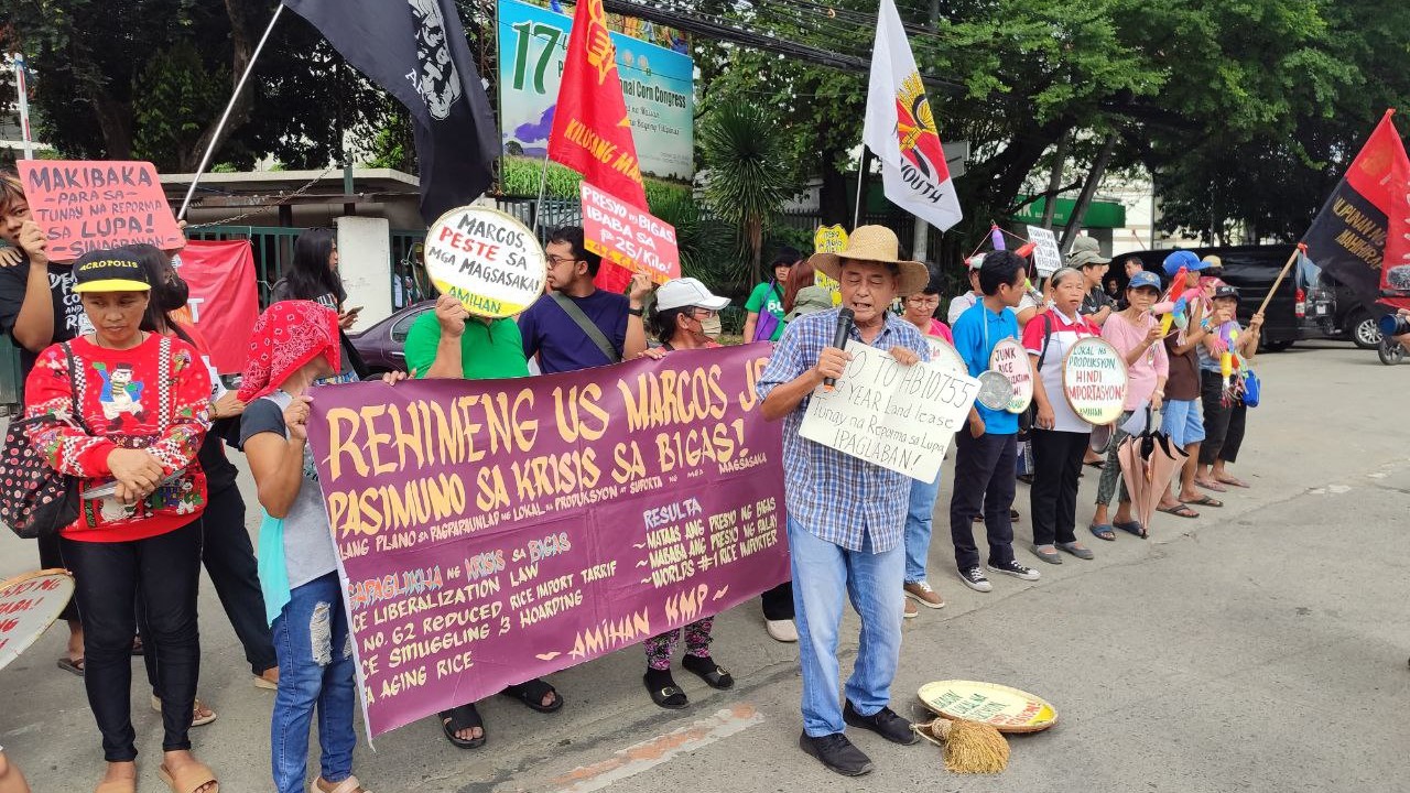 Ilang militanteng grupo, nagkilos-protesta sa harap ng DA Central ...