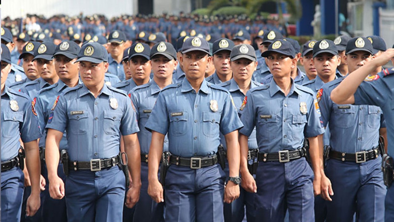 PNP, iniimbestigahan na ang paggamit ng police uniform sa Christmas Party - RMN Networks