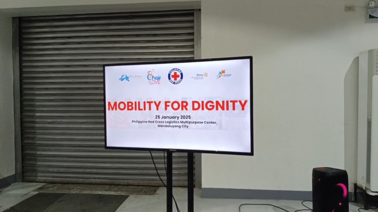 Higit 200 wheelchair, ipinamahagi ng PRC para sa mga PWD - RMN Networks