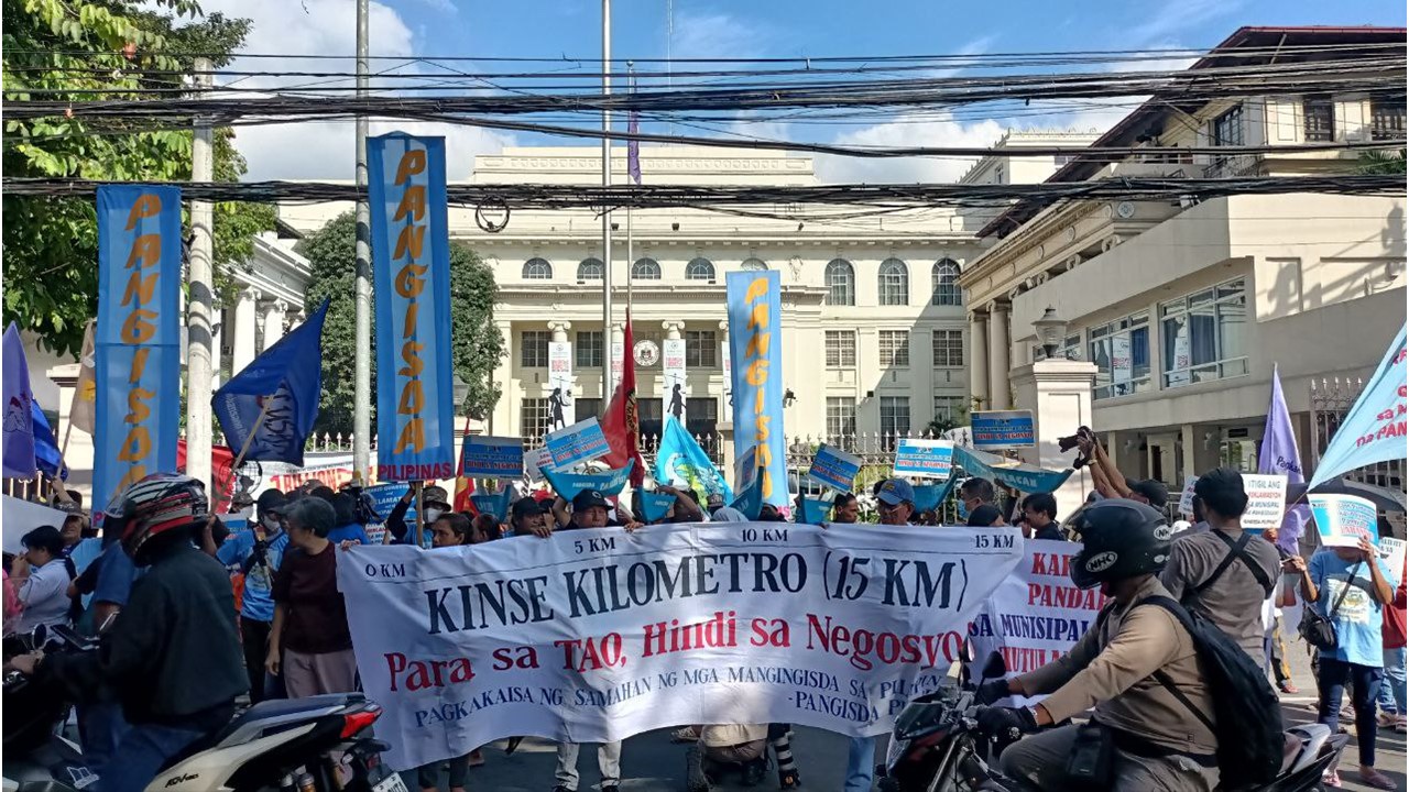 Grupo ng mga maliliit na mangingisda, tinutulan ang desisyon ng Korte Suprema hinggil sa ...