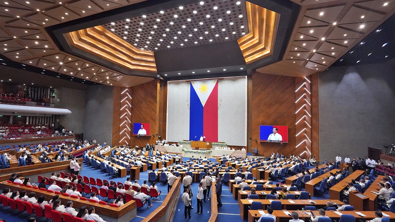 Halos 3,000 panukalang batas, naihain sa kabuuan ng 19th Congress - RMN ...