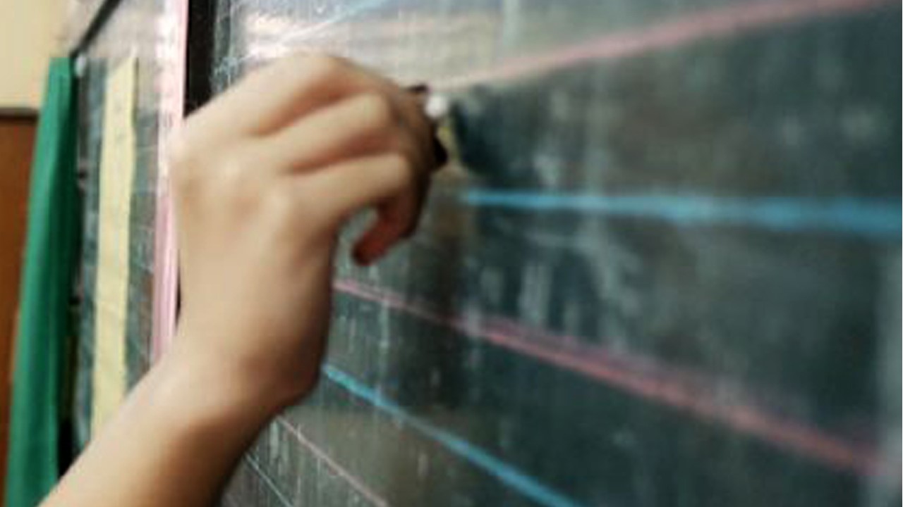 Paperworks ng mga guro, mababawasan ng 57% sa bagong polisiya ng DepEd ...